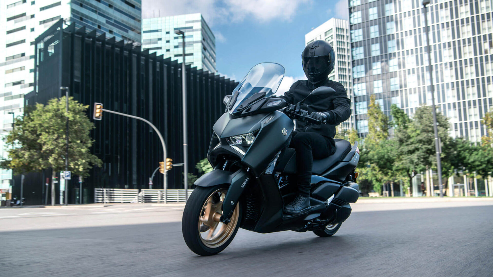 Yamaha XMAX 300 2023 Rilis di Eropa, XMAX 250 di IMOS 2022 ...